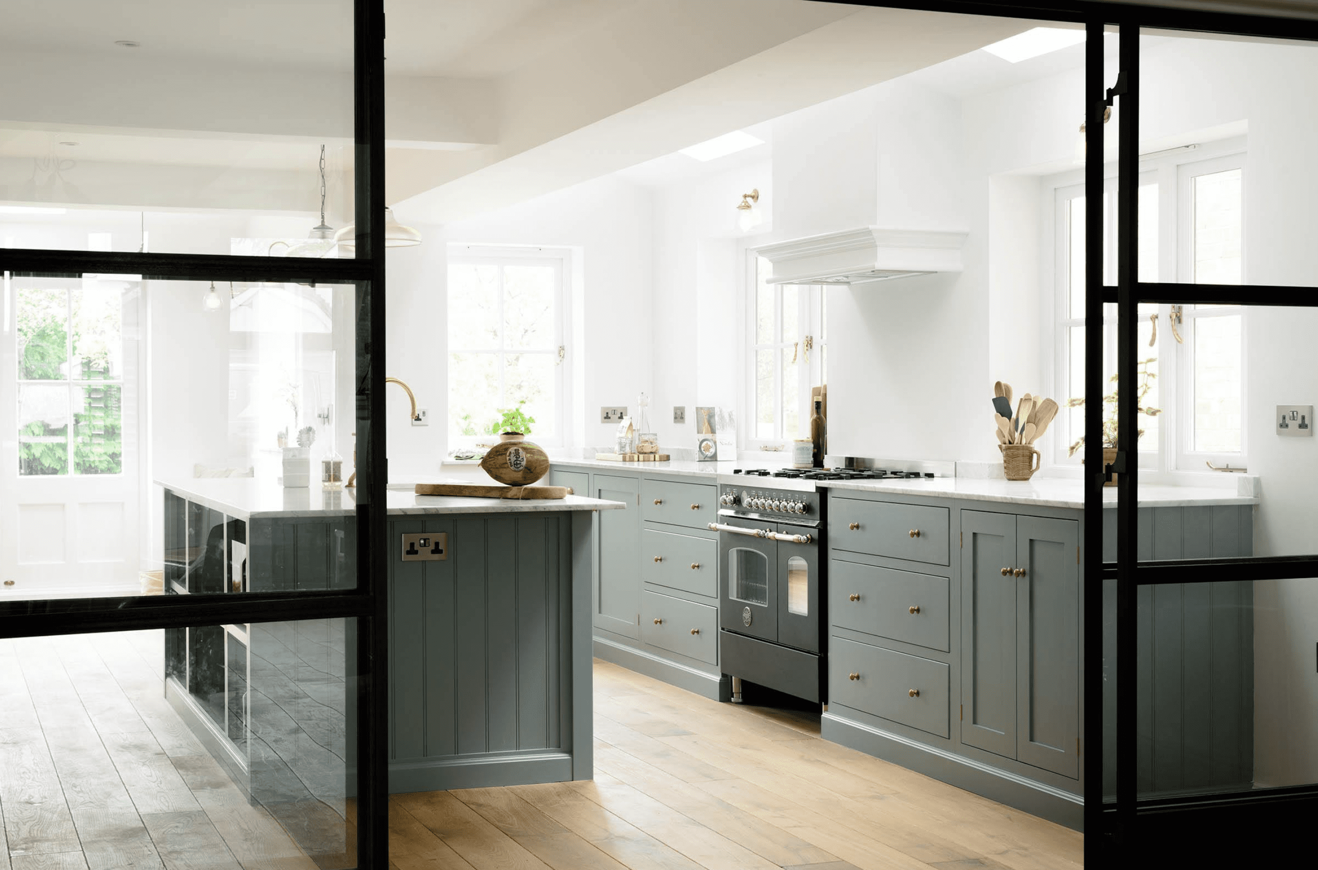 The Best Kitchen Paint Colors in 2020 - The Interior Collective