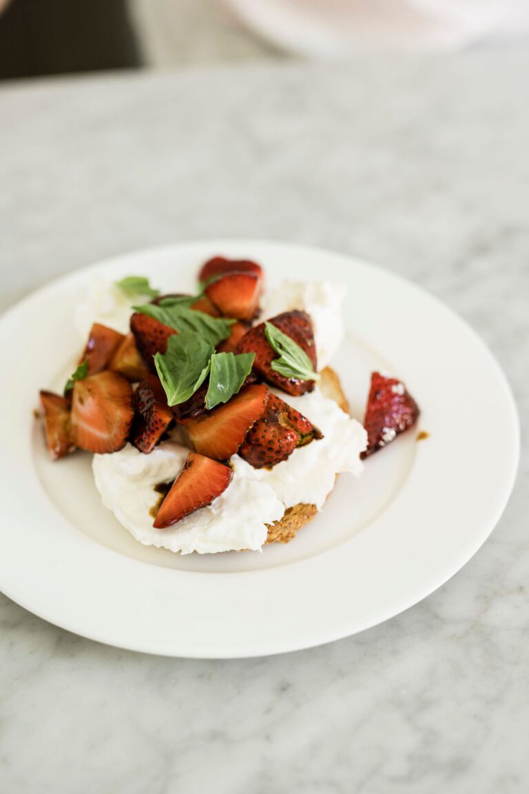 6 Summer Toast Recipes for Any Time of Day - The Interior Collective