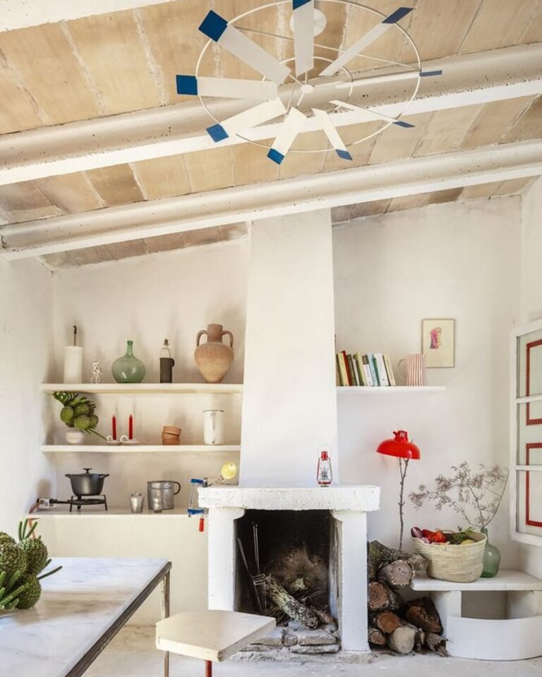 The Power of a Primary Color Pop - The Interior Collective