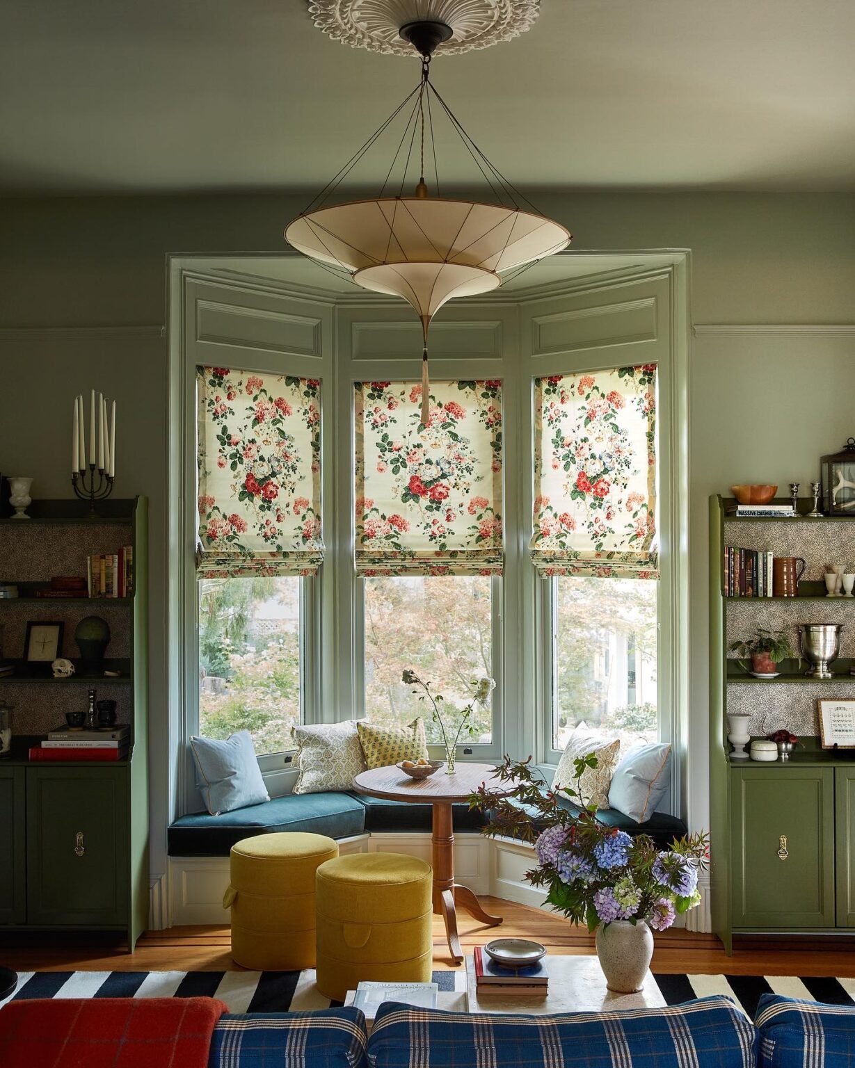 The Power of a Primary Color Pop - The Interior Collective