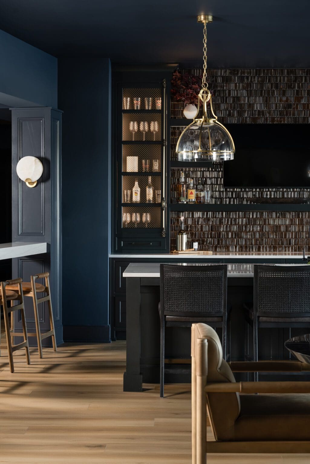 A Lakeside Home Designed for the Entertainer - The Interior Collective