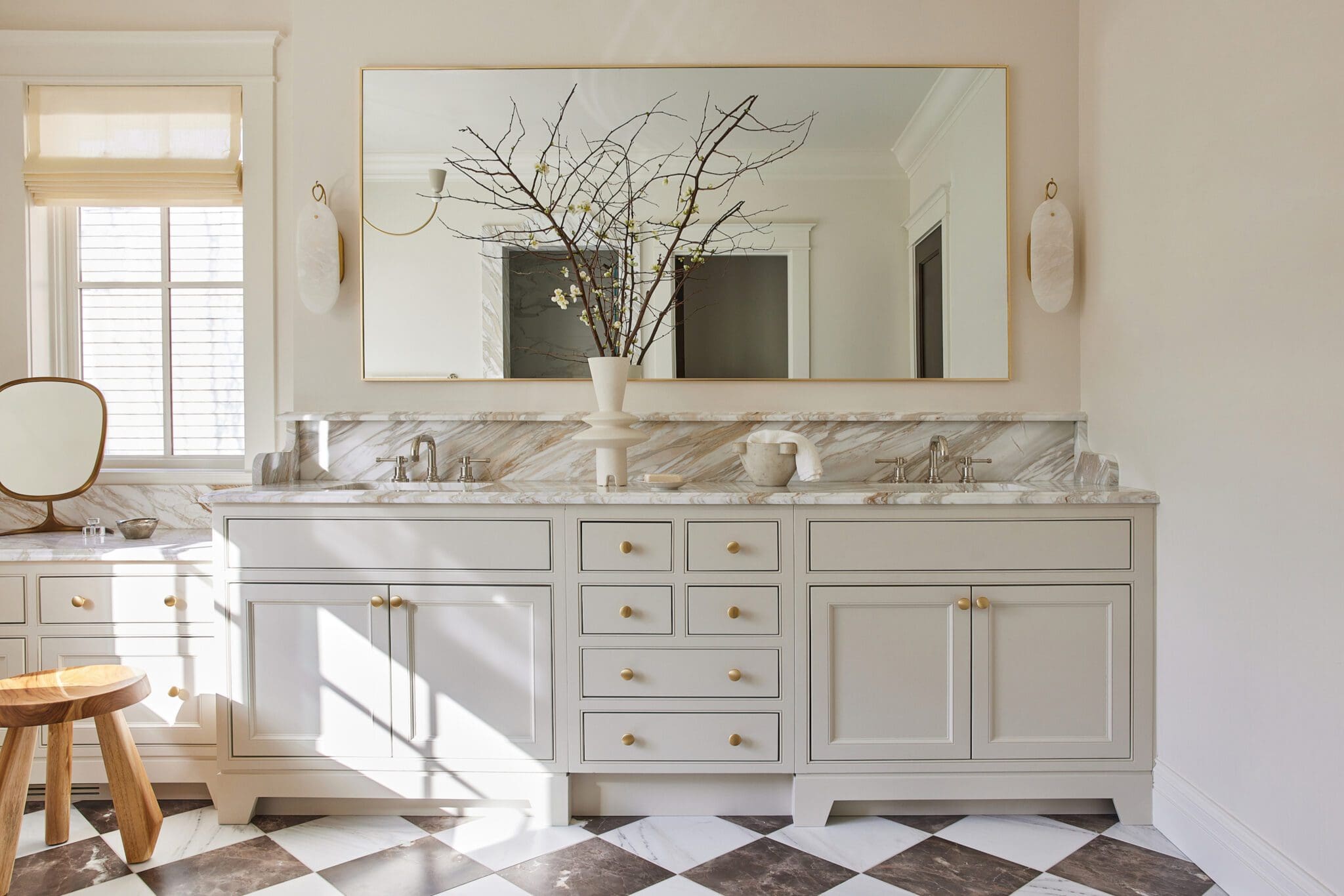 This West Coast–Inspired Renovation Brings New Life to a Chicago ...